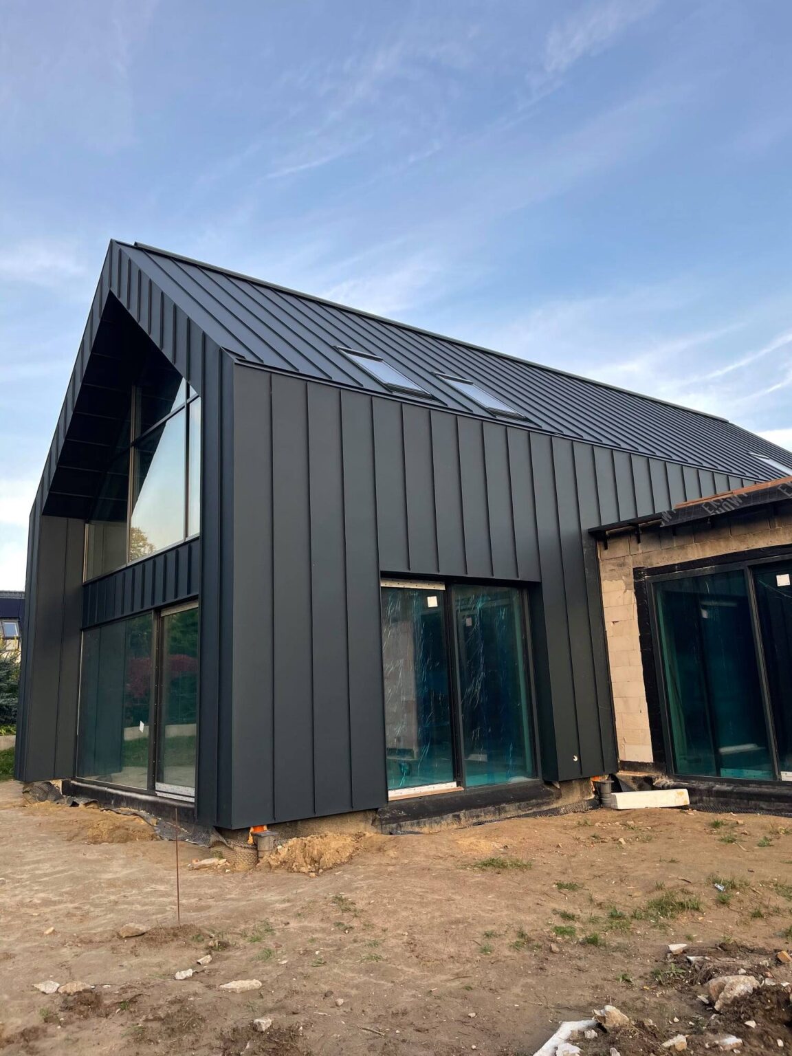 Dach i elewacja z blachy na rąbek | Projekt Stodoła